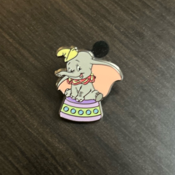 Disney | Jewelry | Vintage Disney Store Collector Pins Dumbo Pin | Poshmark